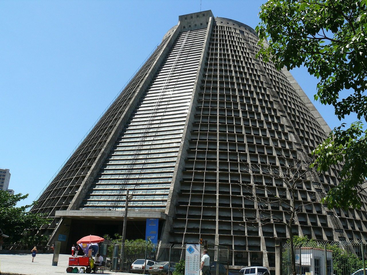 Discover the Metropolitan Cathedral of Rio de Janeiro - A Marvel of ...